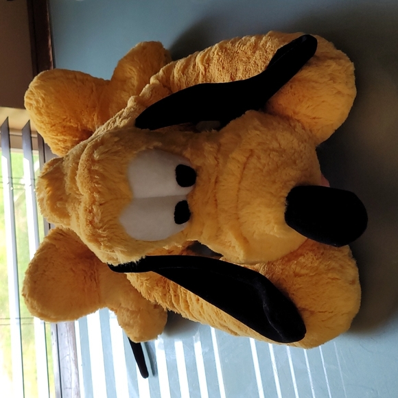 Disney | Toys | Disneyland Pluto Fuzzy Plush Stuffed Animal Dog Jumbo ...